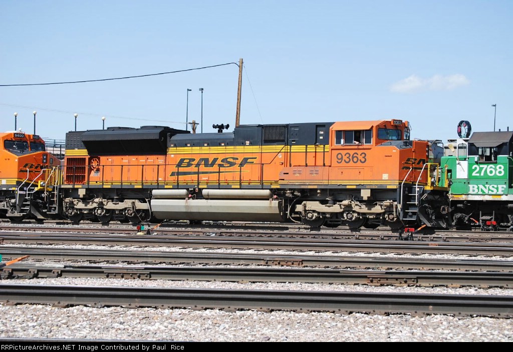 BNSF 9363